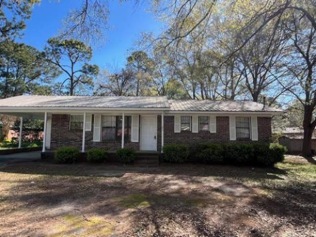 3 Br, 2 bath, Single Family 203 Vienna Circle
