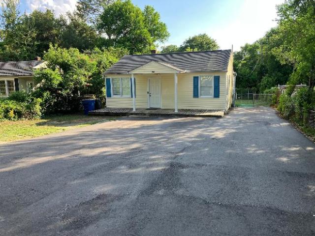 3 Br, 2 bath, Single Family 203 Branham St