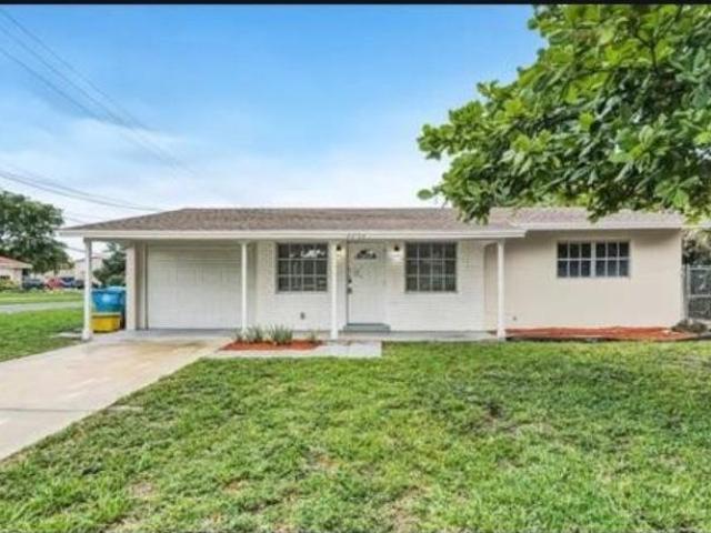 3 Br, 2 bath, Single Family 2005 S Federal Hwy