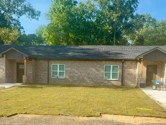 3 Br, 2 bath, Single Family 20089 County Road 2142