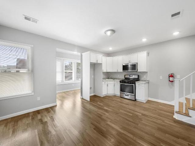 2 Br, 2 bath, Single Family 200 Maple Avenue