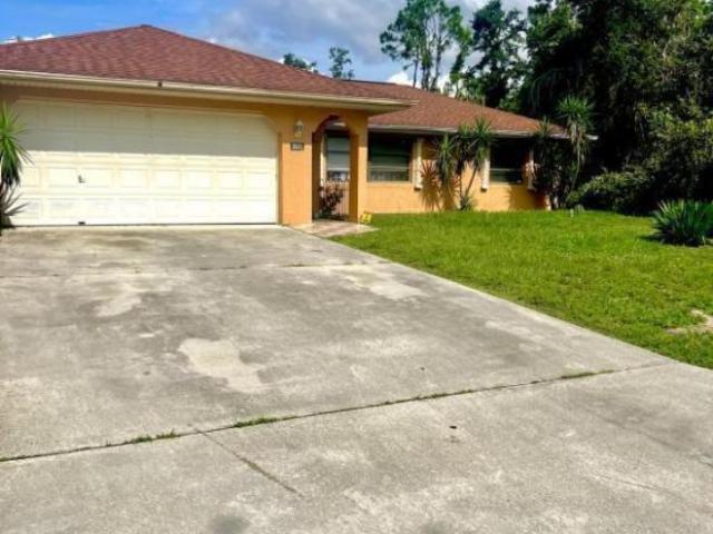3 Br, 2 bath, Single Family 2013 Redmond St