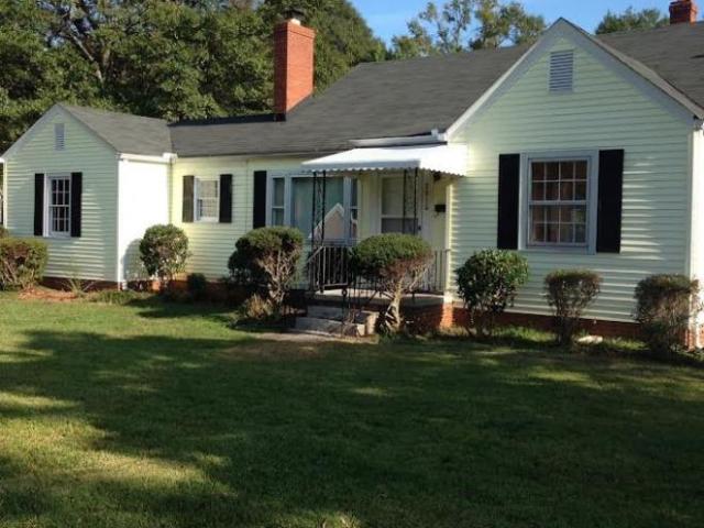 3 Br, 2 bath, Single Family 2016 E North St