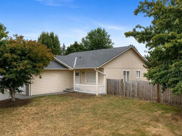 3 Br, 2 bath, Single Family 20201 45th Dr NE