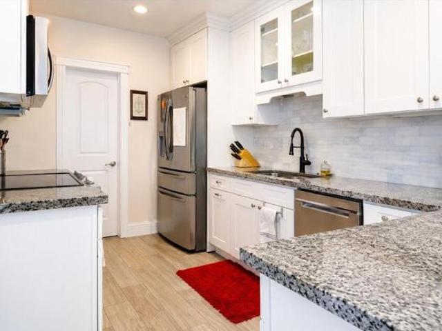 3 Br, 2 bath, Single Family 2031 Pleasant Drive