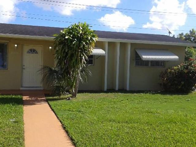 3 Br, 2 bath, Single Family 20341 Sw 117 Ave