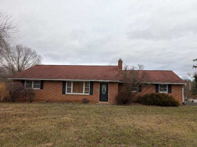 3 Br, 2 bath, Single Family 2039 Pine Drive