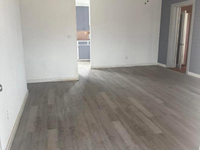 3 Br, 2 bath, Single Family 204 North E Street