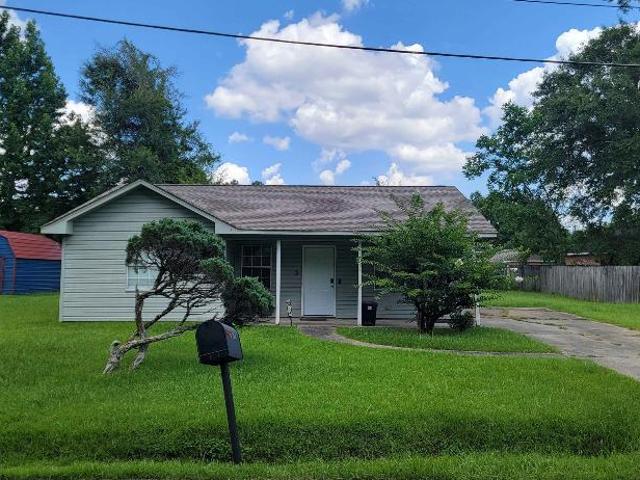 3 Br, 2 bath, Single Family 204 Reca St