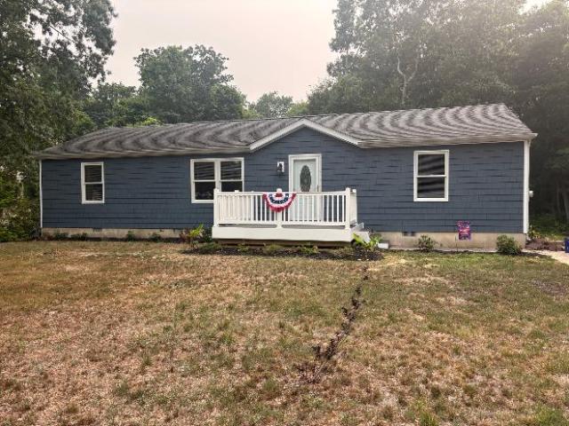 3 Br, 2 bath, Single Family 206 Lennox Ave