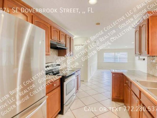 3 Br, 2 bath, Single Family 2074 SE Doverbrook Street
