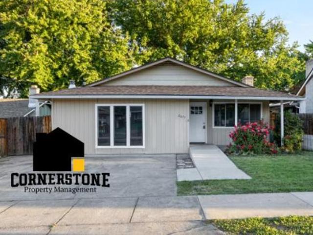 3 Br, 2 bath, Single Family 2077 Hill Way