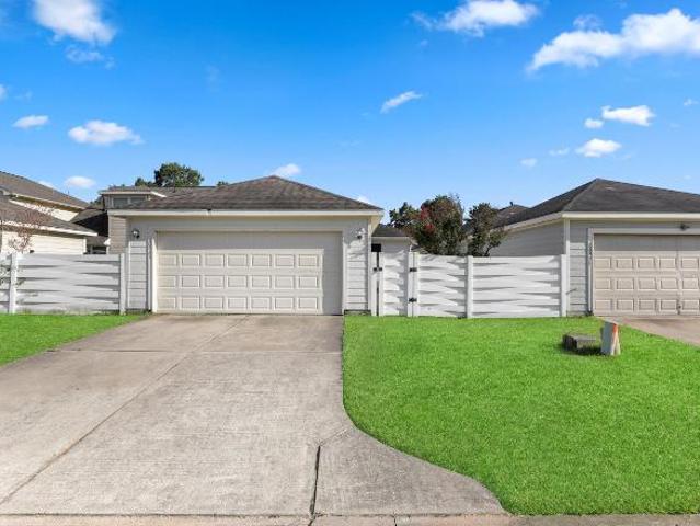 3 Br, 2 bath, Single Family 20967 Young Meadows Way