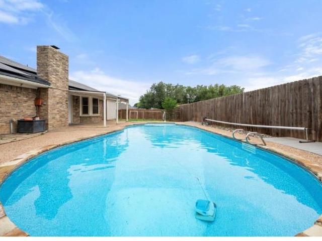 3 Br, 2 bath, Single Family 213 Meadowhill Dr