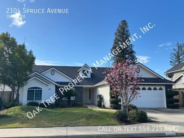 3 Br, 2 bath, Single Family 2104 Spruce Avenue