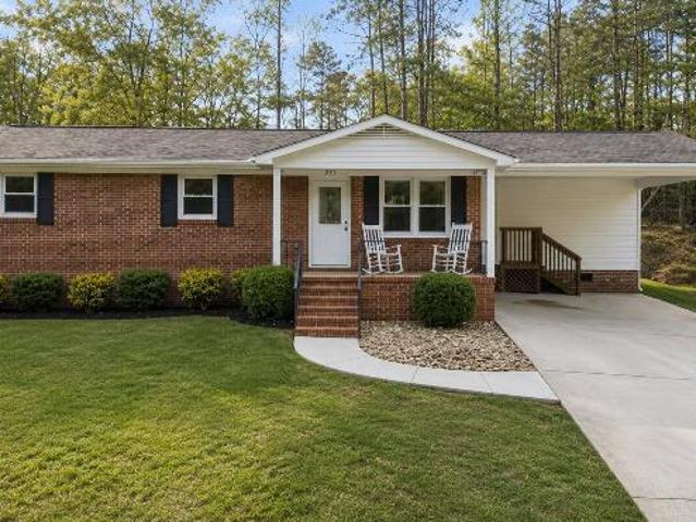 3 Br, 2 bath, Single Family 210 Brooklawn Dr