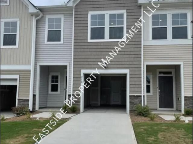 3 Br, 2 bath, Single Family 210 Golden Arms Dr