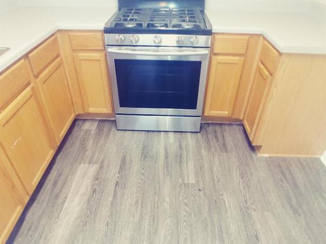 3 Br, 2 bath, Single Family 211 Wild Buffalo Drive