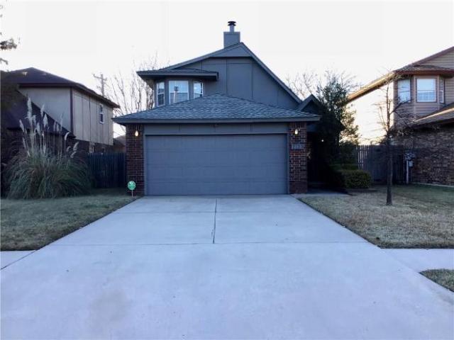 3 Br, 2 bath, Single Family 2123 Lakecrest Dr