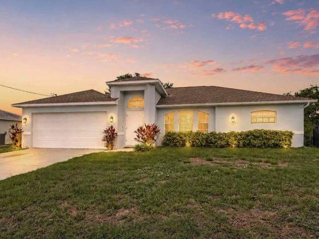 3 Br, 2 bath, Single Family 2124 NW 18th Ave