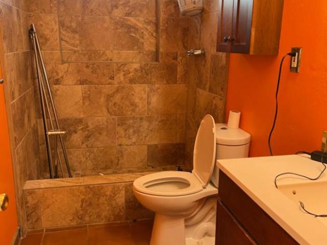 3 Br, 2 bath, Single Family 2128 E 9th Street