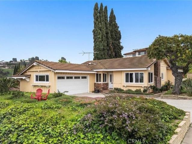 3 Br, 2 bath, Single Family 212 Barranca Dr