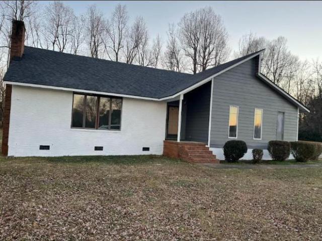 3 Br, 2 bath, Single Family 2144 S Third Street