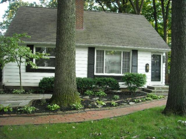 3 Br, 2 bath, Single Family 2149 Wesleyan Dr
