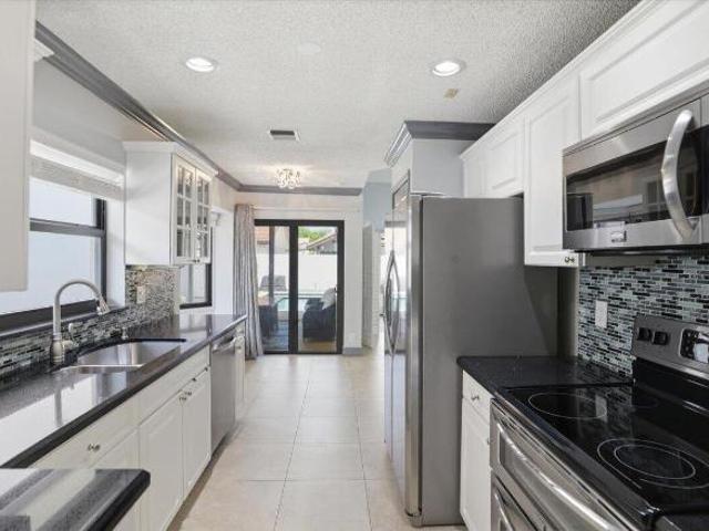 3 Br, 2 bath, Single Family 21583 Villa Nova Drive