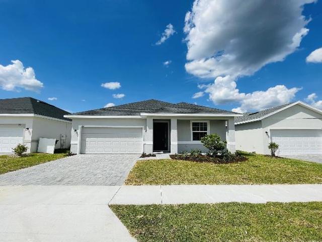 3 Br, 2 bath, Single Family 216 Golden Sands Cir