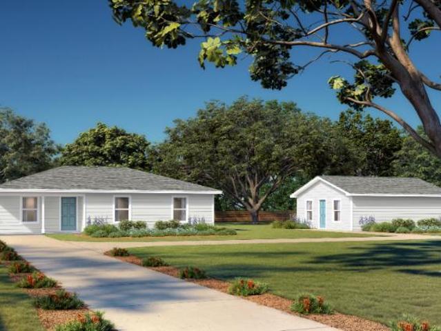 3 Br, 2 bath, Single Family 218 Center