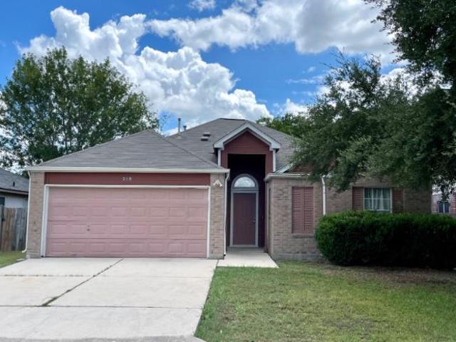 3 Br, 2 bath, Single Family 218 Sunshadow Drive