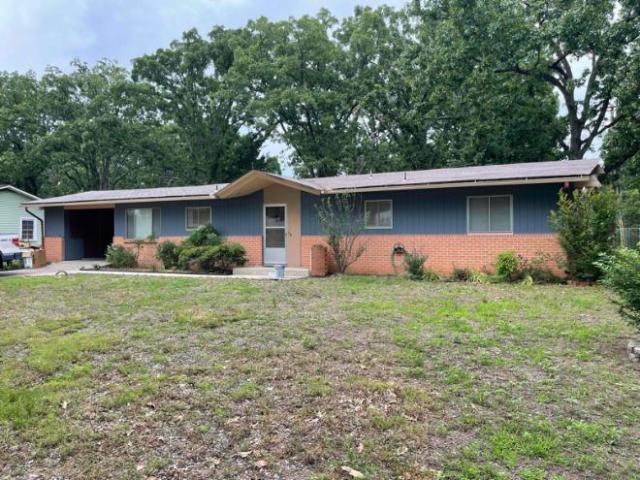 3 Br, 2 bath, Single Family 21 E 15th