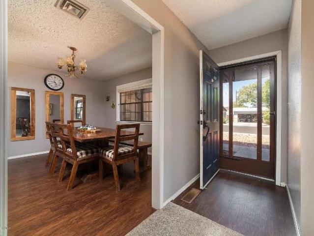 3 Br, 2 bath, Single Family 2205 E 18th St