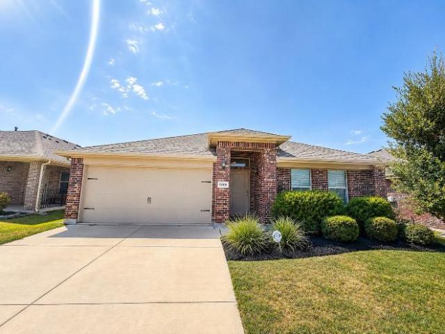 3 Br, 2 bath, Single Family 2208 Sadlers Creek Lane