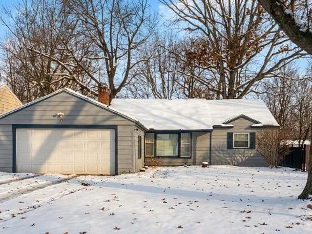 3 Br, 2 bath, Single Family 220 Greenvale Rd