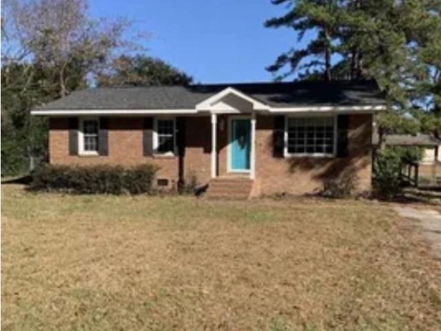 3 Br, 2 bath, Single Family 2212 Jones Rd