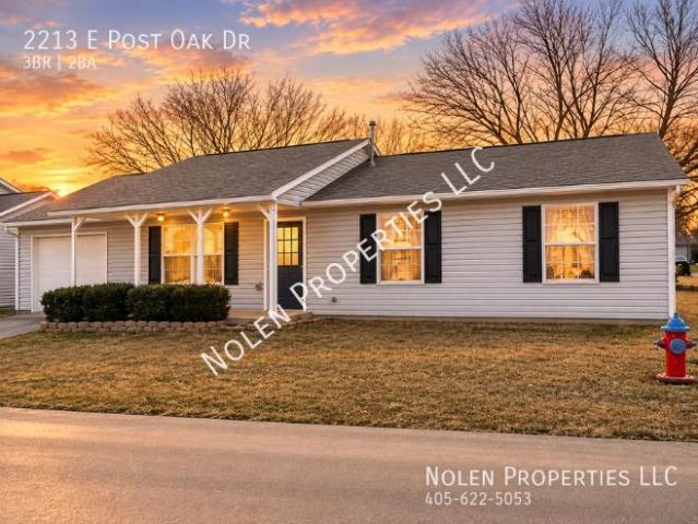 3 Br, 2 bath, Single Family 2213 E Post Oak Dr