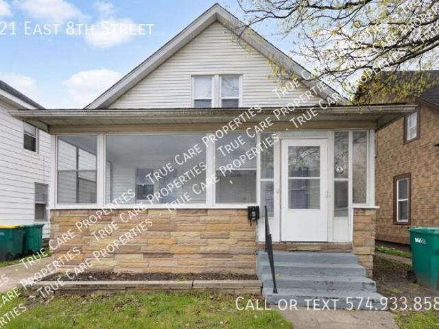 3 Br, 2 bath, Single Family 221 East 8th Street