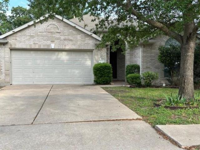 3 Br, 2 bath, Single Family 2224 Kerr Trail