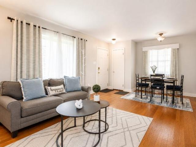 3 Br, 2 bath, Single Family 2224 Kirby Rd