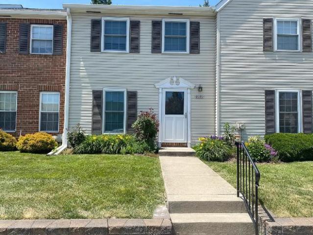 3 Br, 2 bath, Single Family 2225 Mulberry Ct