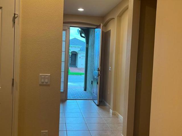 3 Br, 2 bath, Single Family 2229 Rush Bay Way