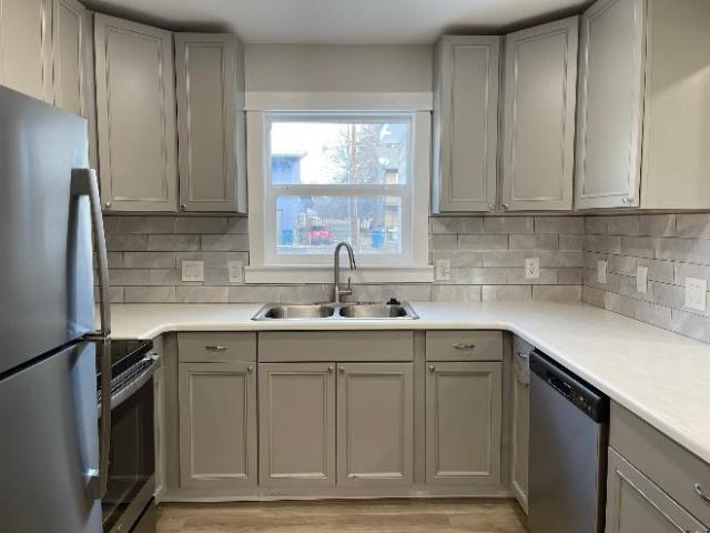 3 Br, 2 bath, Single Family 2260 S 10th St W