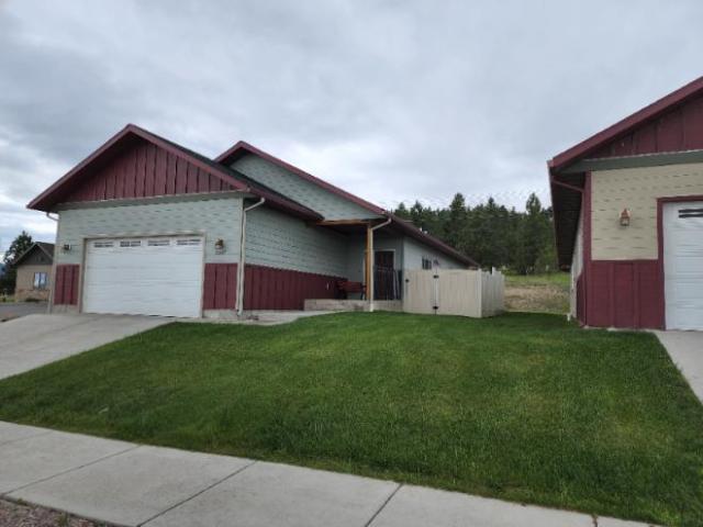 3 Br, 2 bath, Single Family 2267 Deerfield Ln