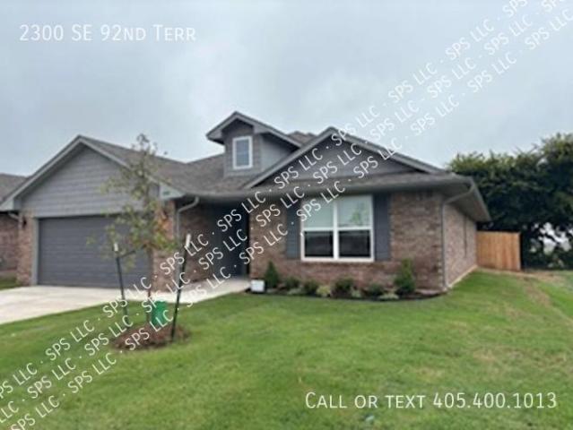 3 Br, 2 bath, Single Family 2300 SE 92nd Terr
