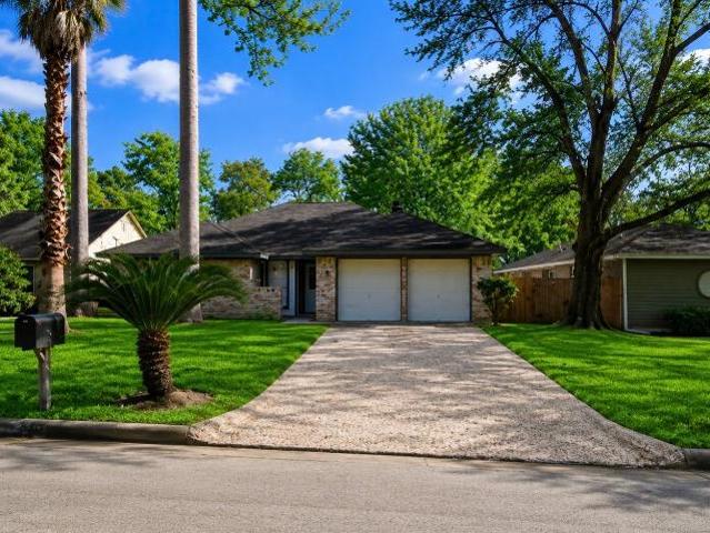 3 Br, 2 bath, Single Family 23010 Grand Rapids Ln
