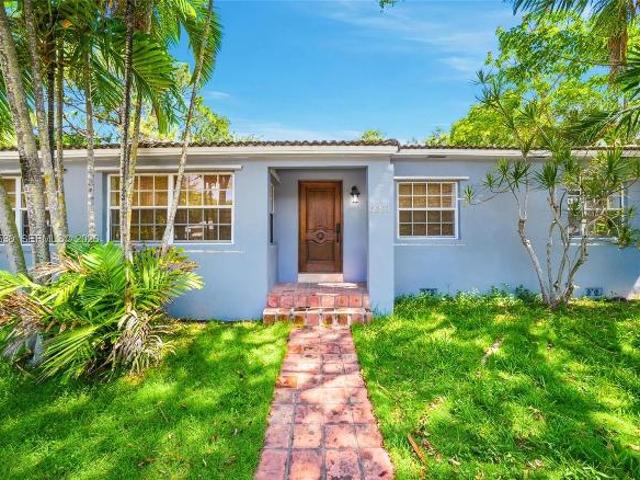 3 Br, 2 bath, Single Family 2301 Tequesta Ln