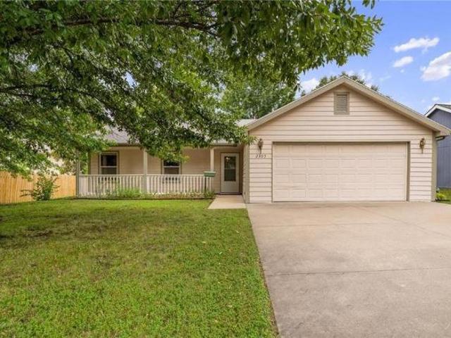 3 Br, 2 bath, Single Family 2305 Brett Dr