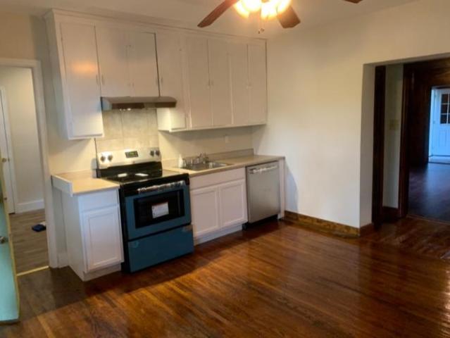 3 Br, 2 bath, Single Family 2308 Courthouse Rd